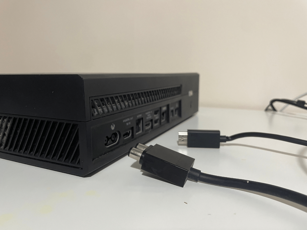 How to Clean an Xbox One? (Practical Guide With Images!)
